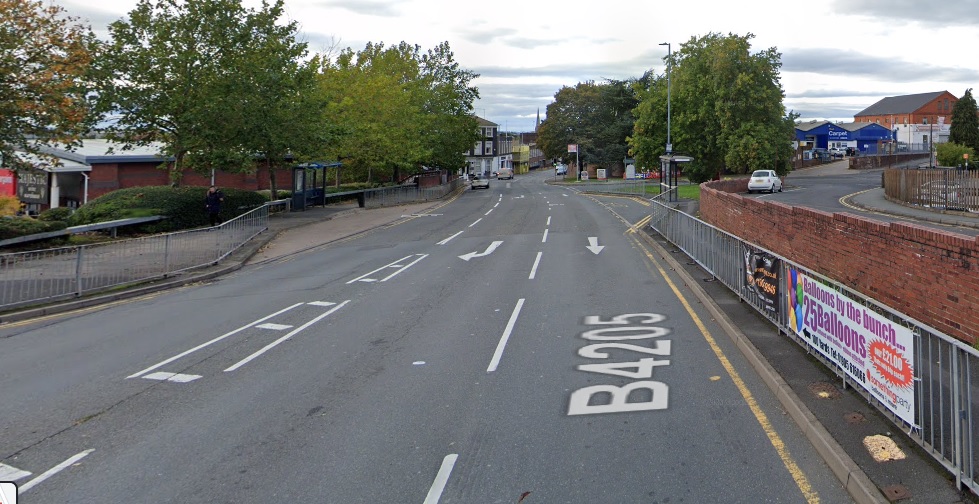 Burst water main closes Shrub Hill Road in Worcester - The Worcester ...