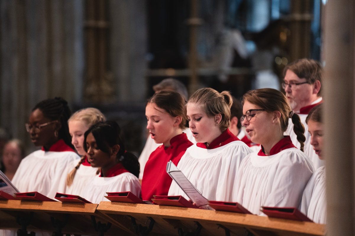 Cathedral choristers boosted with music trust grant - The Worcester ...