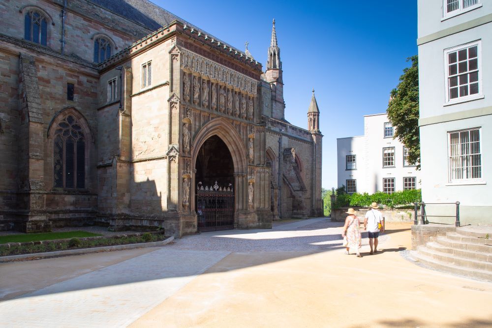 Project to revitalise College Yard at Worcester Cathedral is now ...