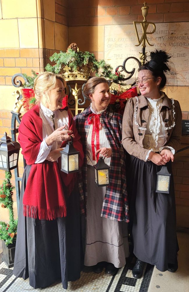 Crafters galore at Worcester's Christmas Makers' Fair - The Worcester ...